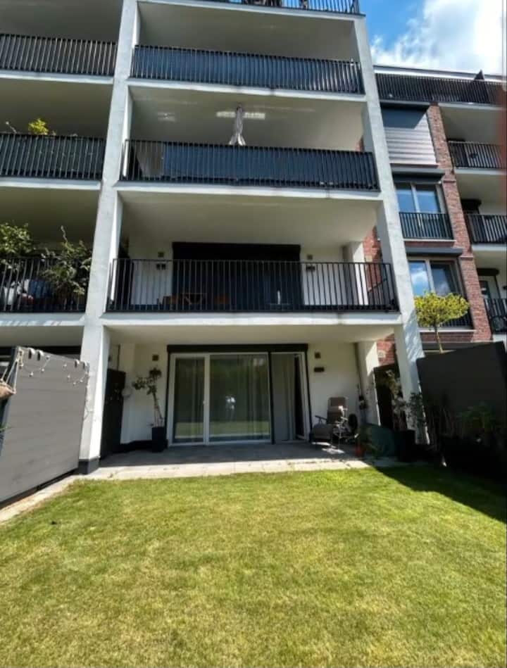 Modern Apartment With Garden & Parking | Bremen - Bremen