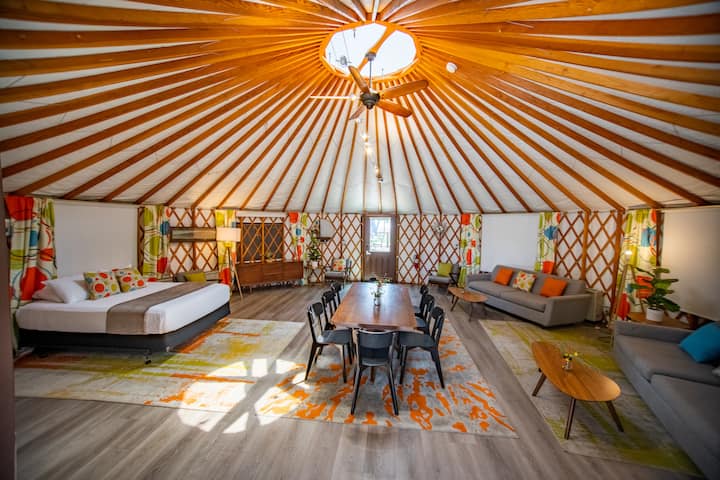 The Elsinore Yurt | Launch Pointe - 湖埃爾西諾