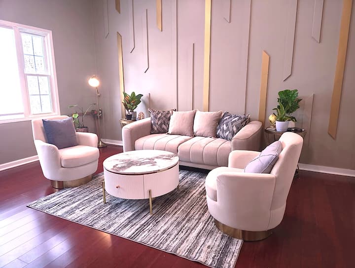 Cardinal Nest - Burke