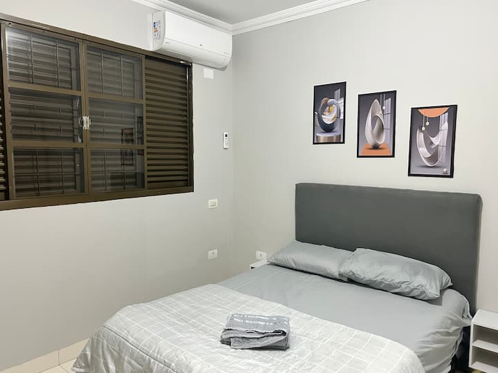 Casa C/ Ar Nos 03 Quartos - Completa - Maringá