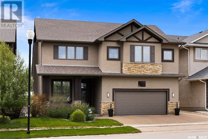 Bright & Modern 1br Suite In Upscale Wascana Creek - Regina