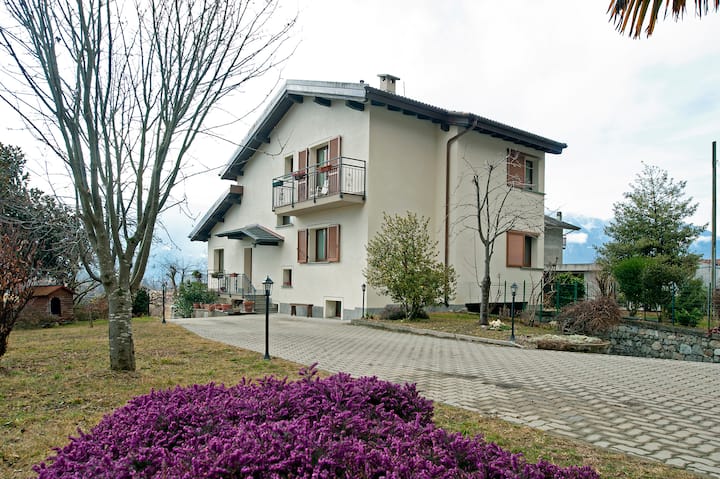 Edelweiss - Casa Vacanze Tra Le Vette Valtellinesi - Sondrio