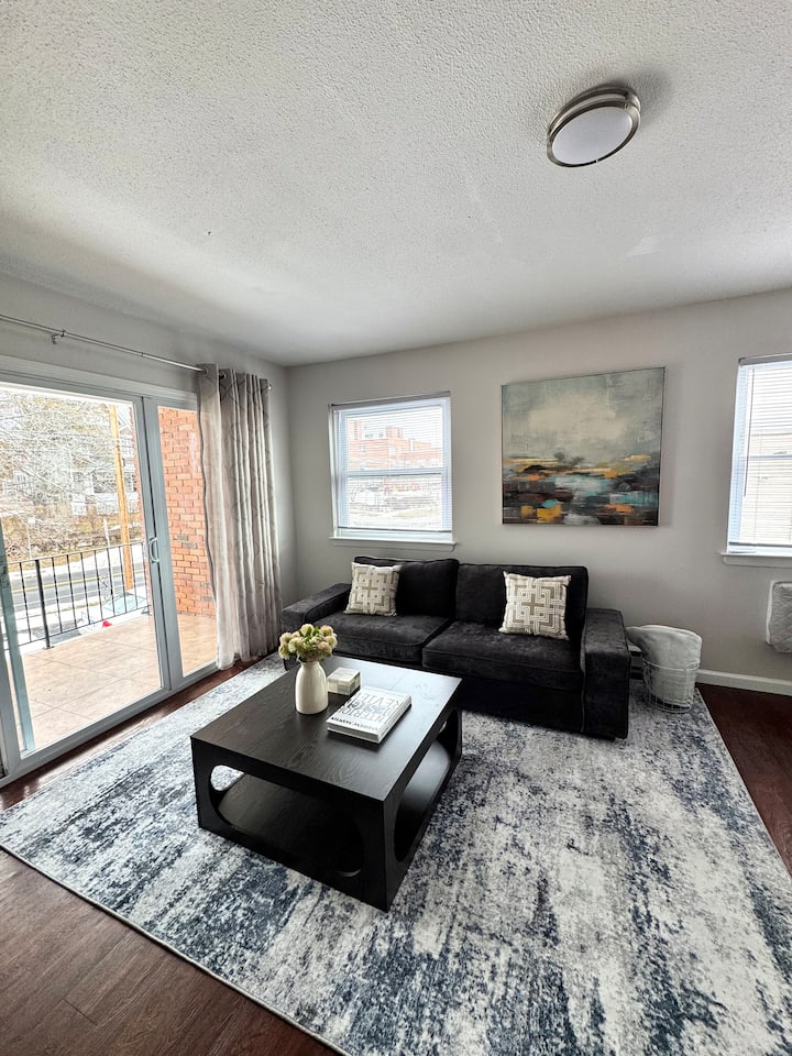 Cozy Corner 1br | Bright & Private - Norwalk, CT