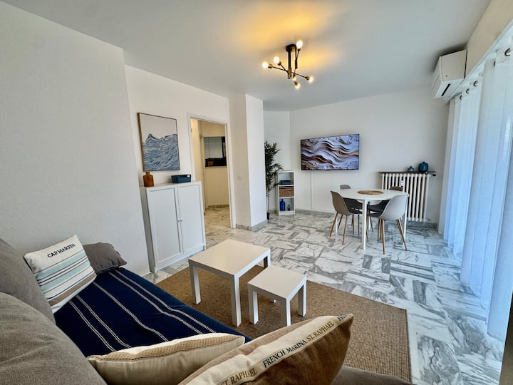 Charmant 2p Dernier éTage Avec Terrasse Et Parking - Antibes