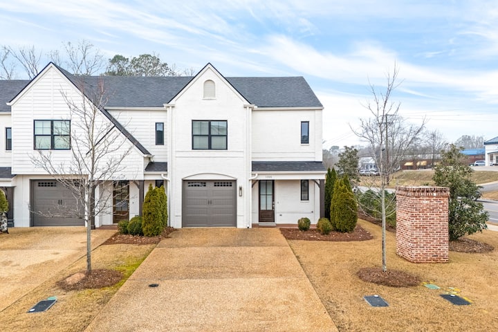 New Auburn Townhome Perfect For Families! 3/3.5 - Auburn, AL