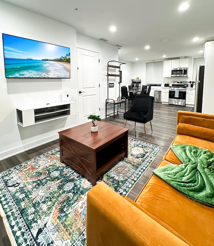 Modern & Relaxing Apt For 4 | Near City+airport - Chicago, IL