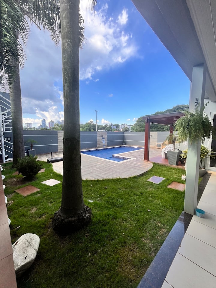 Casa Com Piscina Centro Ideal Para Feiras E Grupos - Chapecó