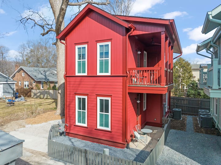 Speak Easy Vibe, Walk Everywhere, Petsok - Raleigh