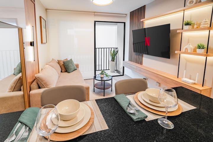 Modern Luxury Apt Barranco | Workspace, Pool & Gym - Peru