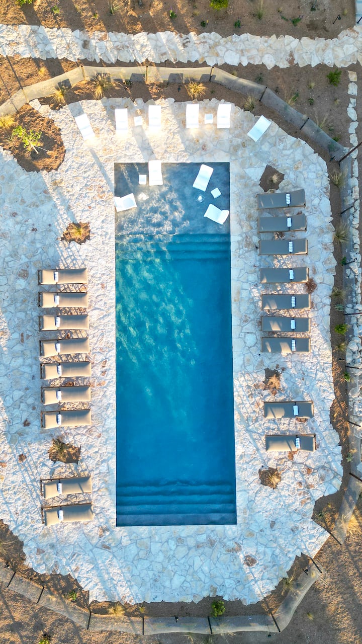 Large Group, Hill Country Views, Pool - Spicewood, TX