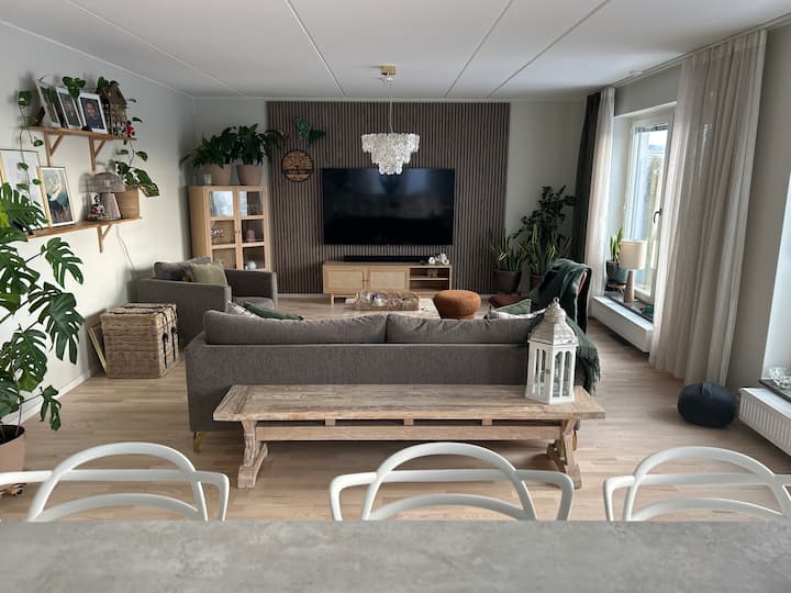 En Takterass Om 5 Rum Med En Fantastisk Utsikt! - Stockholm