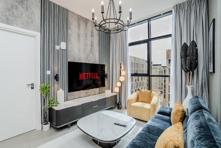 Luxury 1br With Parking And Pool - Sharjah