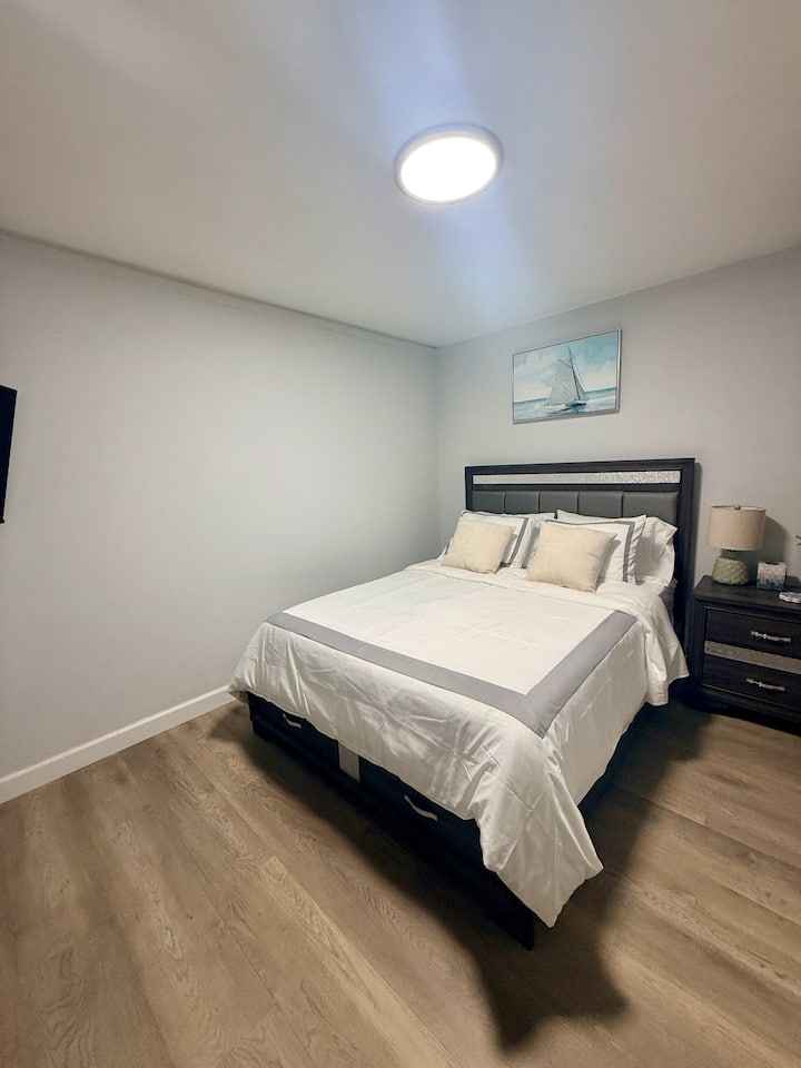 Quiet Studio | Walkable Peninsula Location - San Carlos, CA