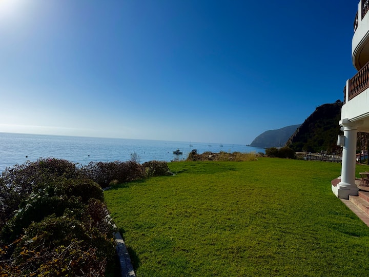 Unit 65: Hamilton Cove Condo With Beach Access - Avalon, CA