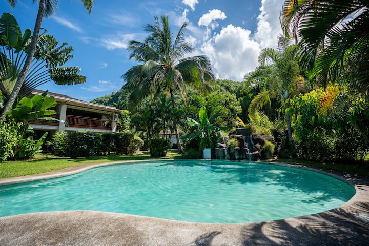 ÉCrin De Verdure Avec Accès Privé Plage & Piscine - Tahiti
