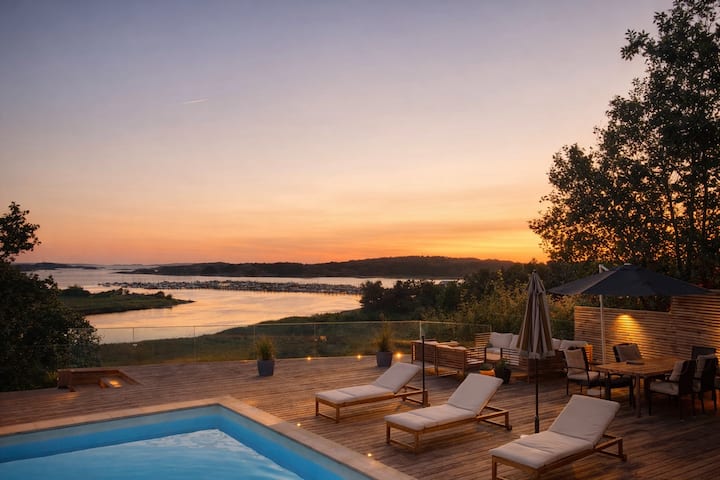 West Coast Luxury Villa With Pool & Sea View - Göteborg