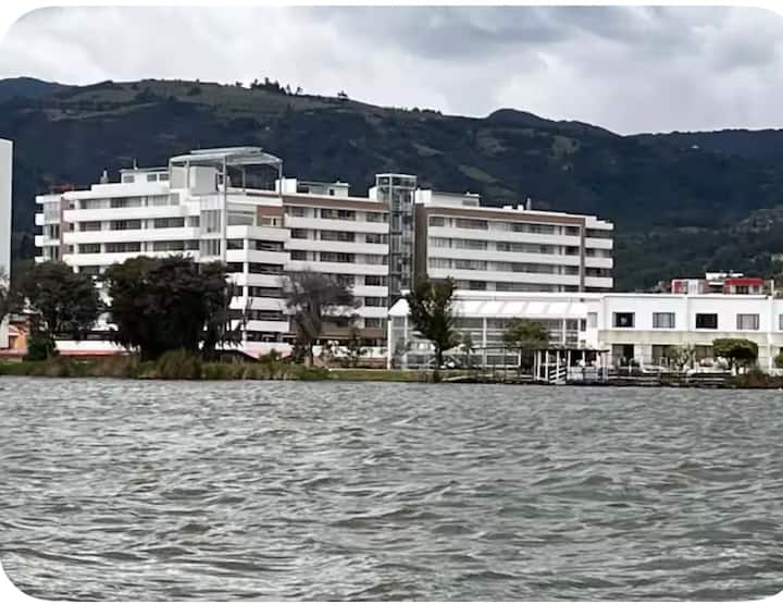 Apartamento Amplio, Iluminado Y Con Vista Al Lago - Paipa