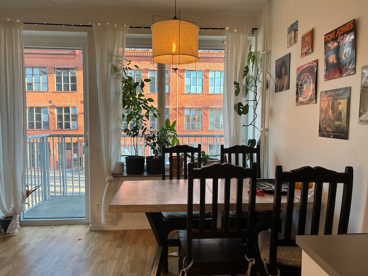 Nice Flat Close To City - Stockholm