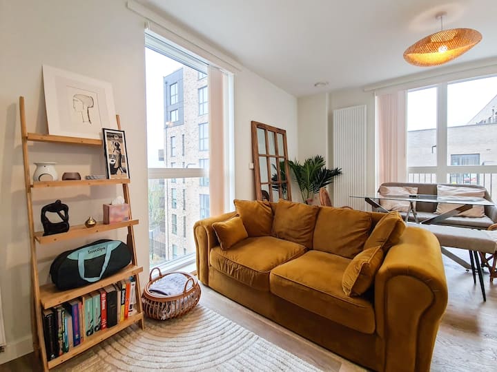 2br Flat In Erith | Easy Access To London - Dartford