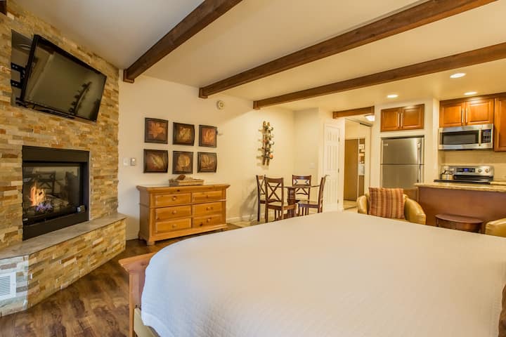 Honeymoon Studio Llv#109 Ski Hike Spa Lake Gym Ac - Genoa, NV