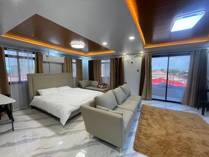 Brand New, Personally Designed Transient House - Dasmariñas