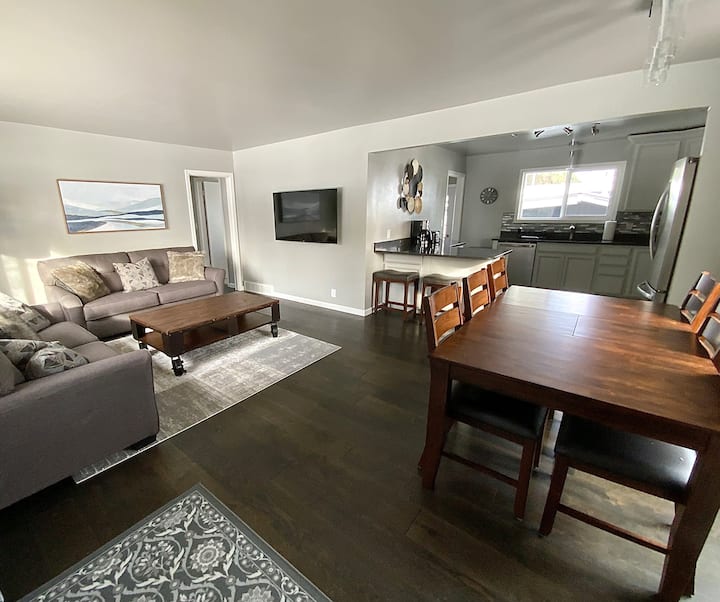 Billings Parkside Peaceful 4bd/2bath - Billings, MT