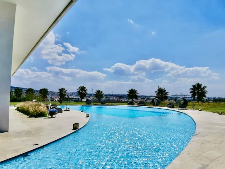 Hermoso Depa Vista A Querétaro Alberca Gym - Querétaro