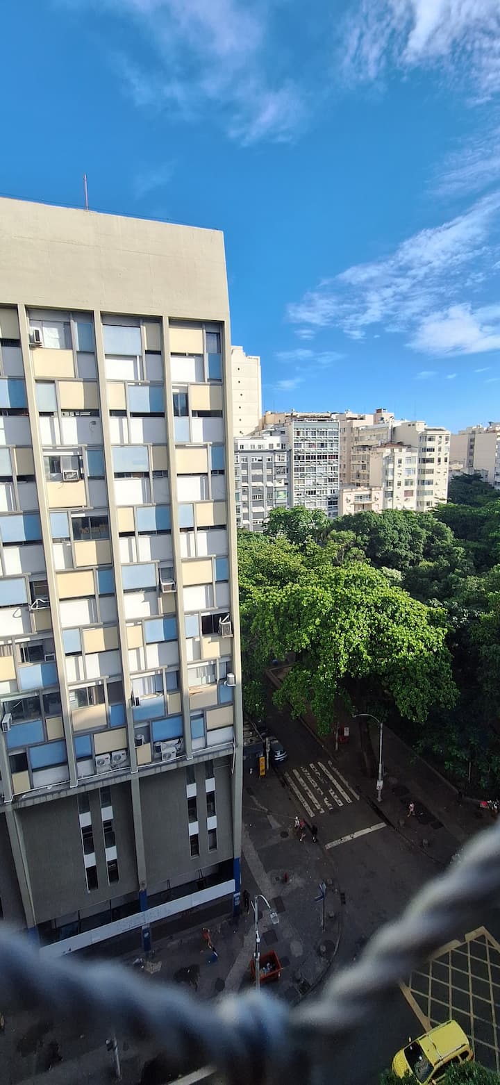 Melhor Ponto De Copacabana - Uma Quadra Da Praia. - Rio de Janeiro