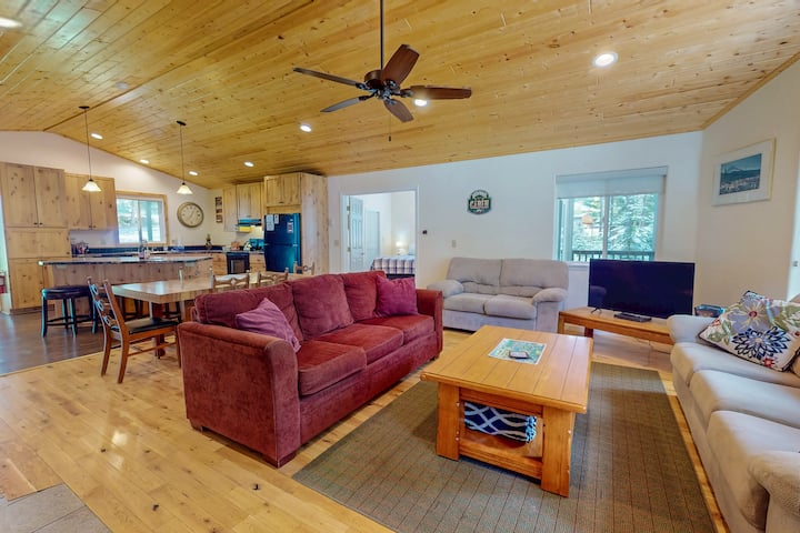 Perfect Getaway For Up To 8 Guests | Glacier Lake - Joseph, OR