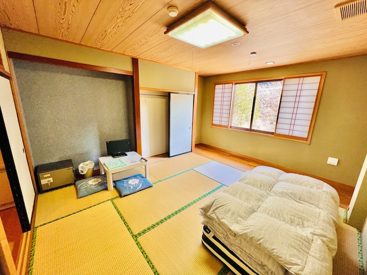三峰神社へのアクセス良好！大自然の中でフィンランドサウナと焚き火が楽しめる旅館 - 지치부시