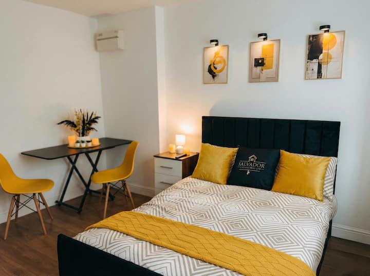 Elegant City Studio | Leicester Centre | Central - Leicester