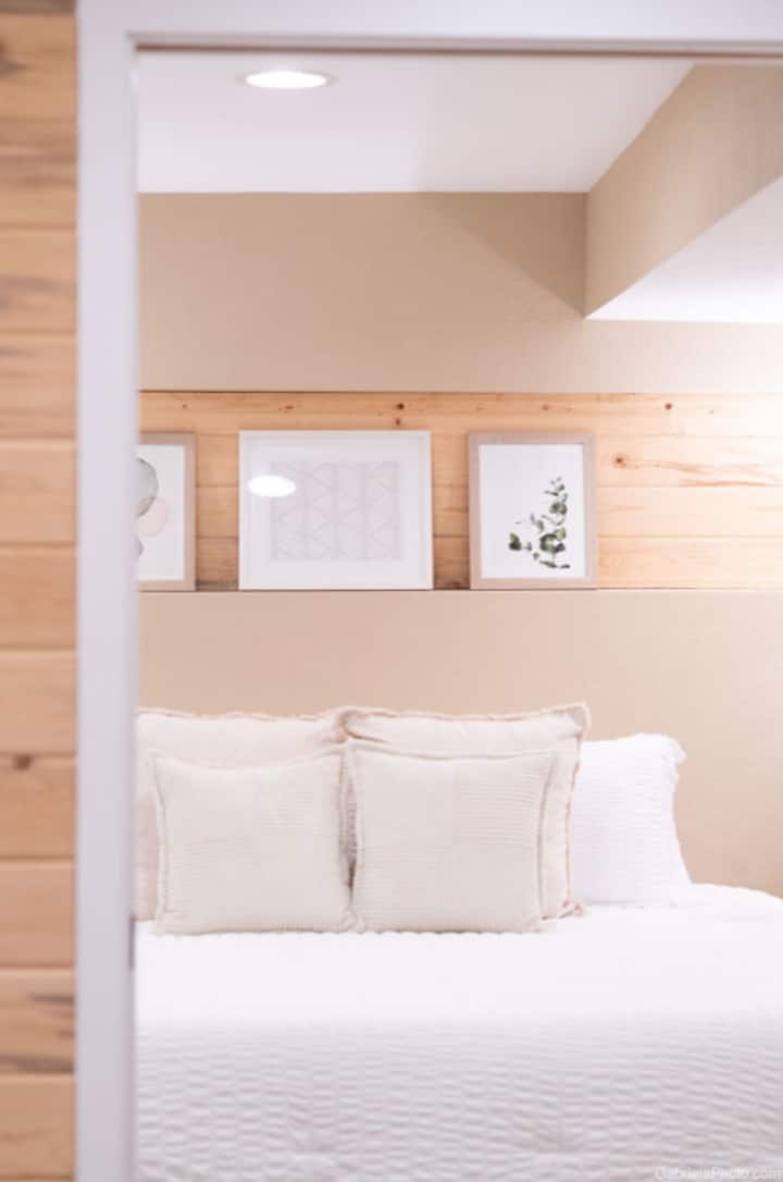 Quiet 1br Oasis W/ Private Entry In Congress Park - Denver, CO