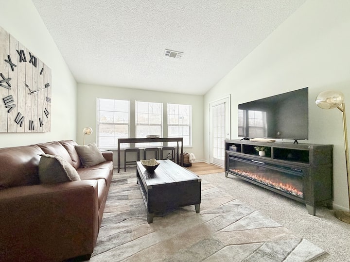 Peaceful Apartment With Pool And Gym - University of Dayton, Dayton