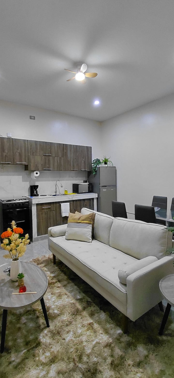 Mini Dpto. A 5 Min Del Centro - Privado Y Equipado - Chimbote