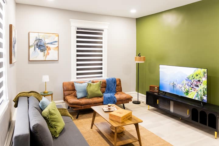 Spacious 3 Bedroom | Steps To Bus To Nyc + Views - West New York, NJ