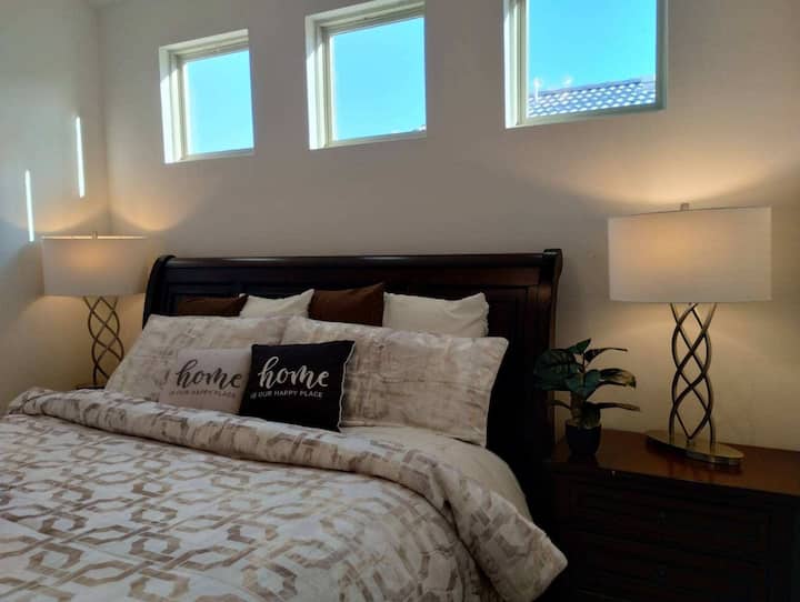 Yoy Hot Tub 34 Guests 4 Bathrooms King Bed Uni Abc - El Paso, TX