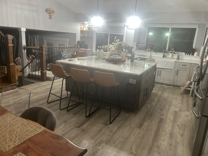 Peaceful Layton Home Near Hill Afb | 2 Rooms - Layton, UT