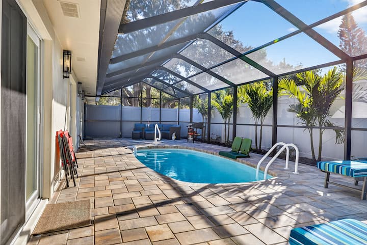 Flora & Flair - 3bd Home|beach|heated Pool - Dunedin, FL