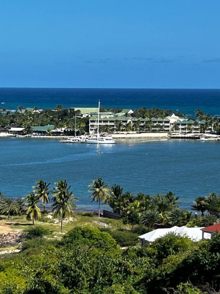 Hillside At Piccadilly - Antigua-et-Barbuda