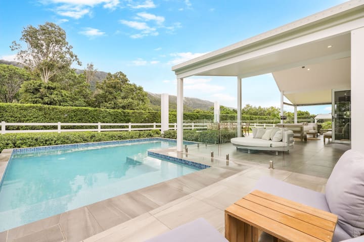 The Ranch House - Trinity Beach