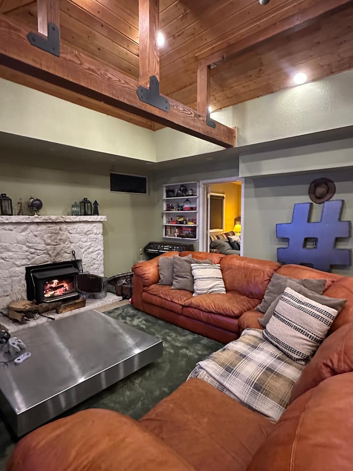 Stylish Rooms In Luxurious Ski Chalet W Hottub - Lake Tahoe