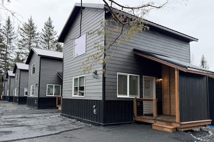 Seward Mountain View Cabins #9 - Seward, AK