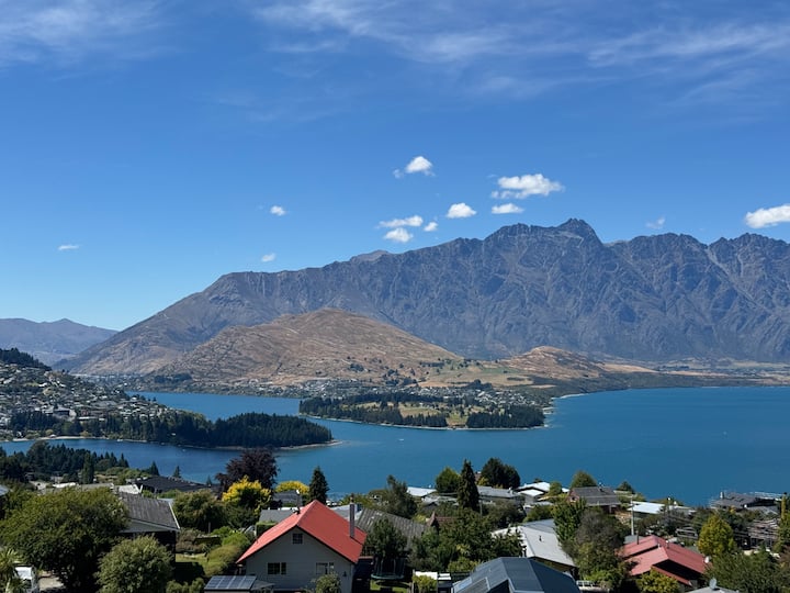 Hot Tub Heaven - Queenstown, New Zealand