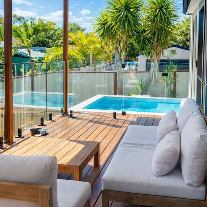 Coastal Oasis With Deck & Cool Plunge - Buderim