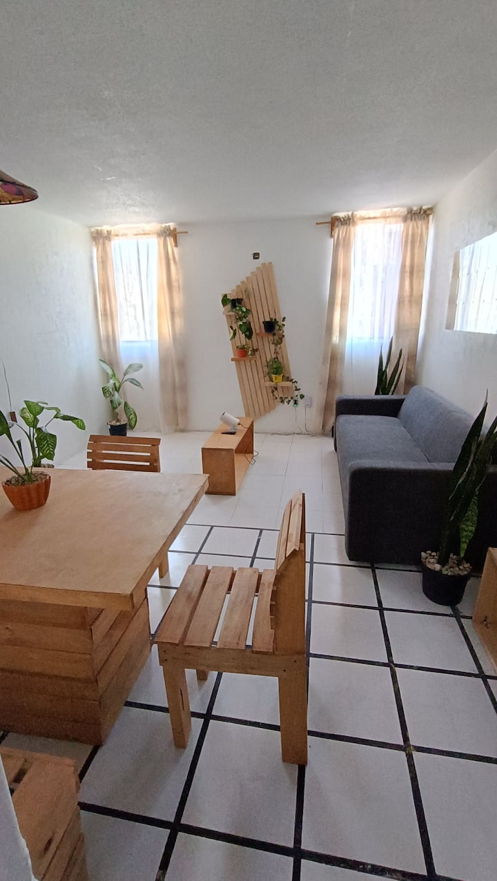 En La Entrada De Pachuca A Pasos De La Feria - Pachuca