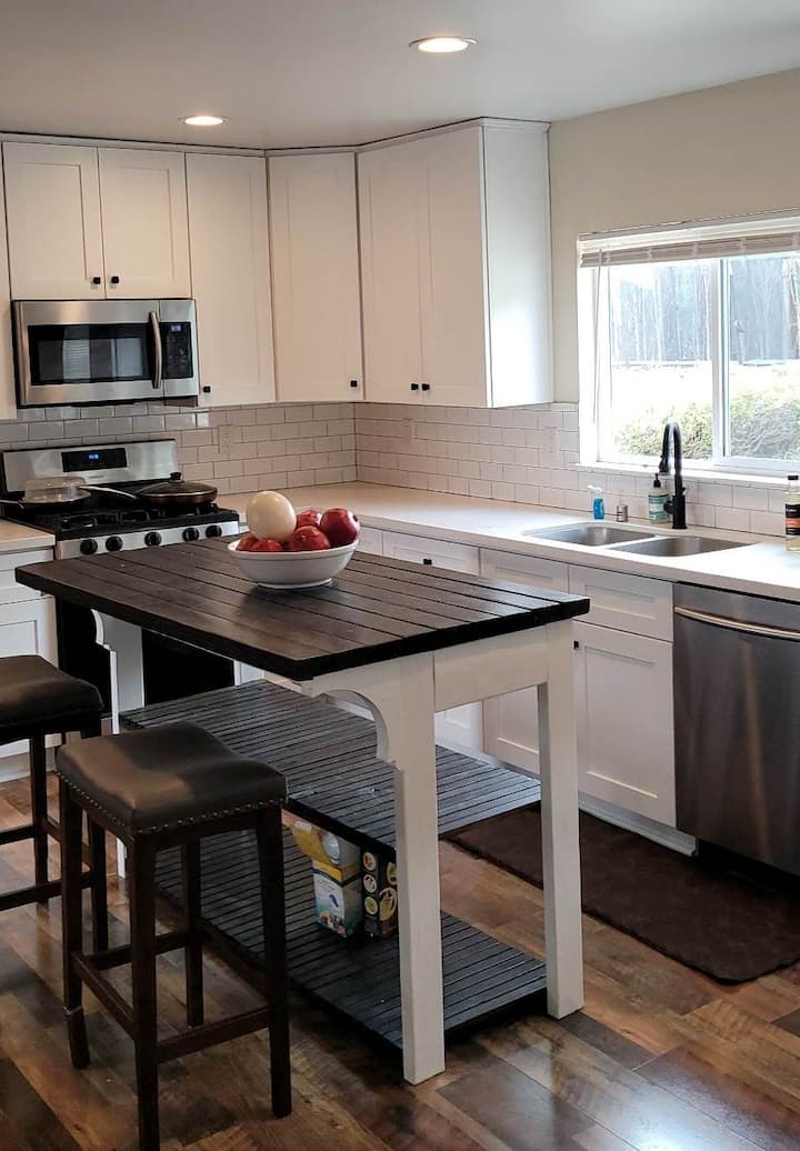 3 Bedroom, 2 Bath House In Downtown Paso Robles. - Paso Robles, CA