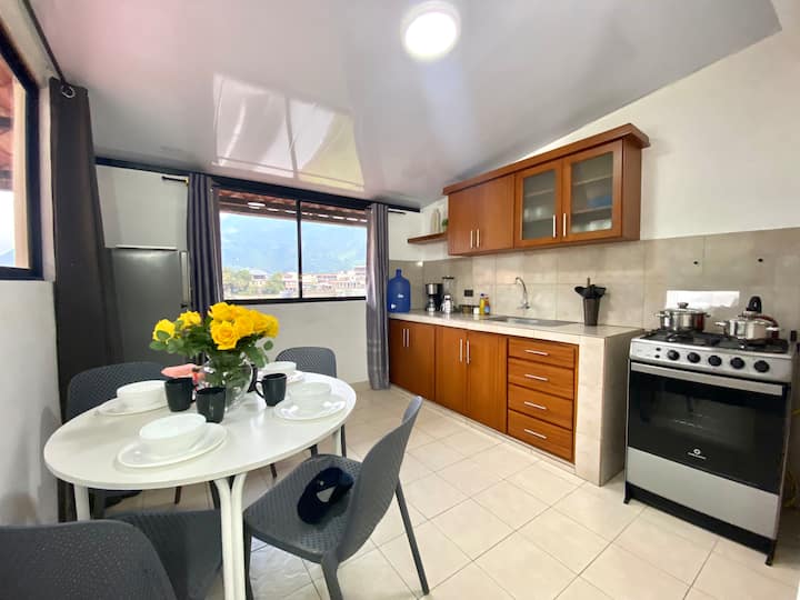 Perla House Jardin / Bbq - Banos