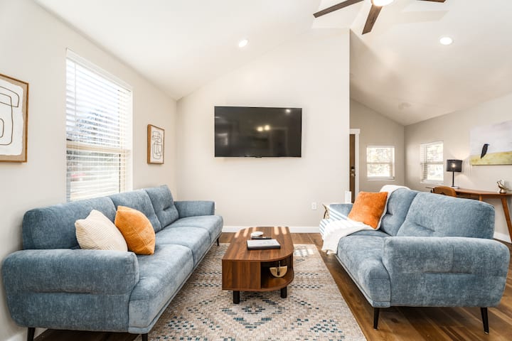 #Stayinmydistrict 2br Walk To Downtown Nampa - Nampa, ID