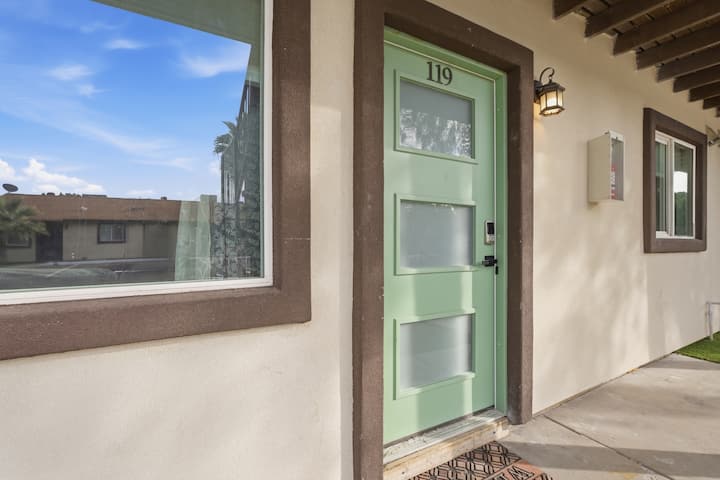 #119 Desert Villa - Glendale, AZ