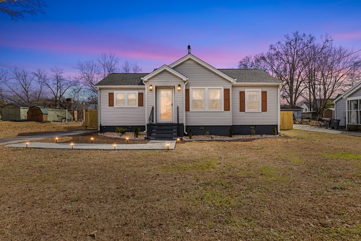 Greenville Cozy Retreat - Saluda Lake, SC